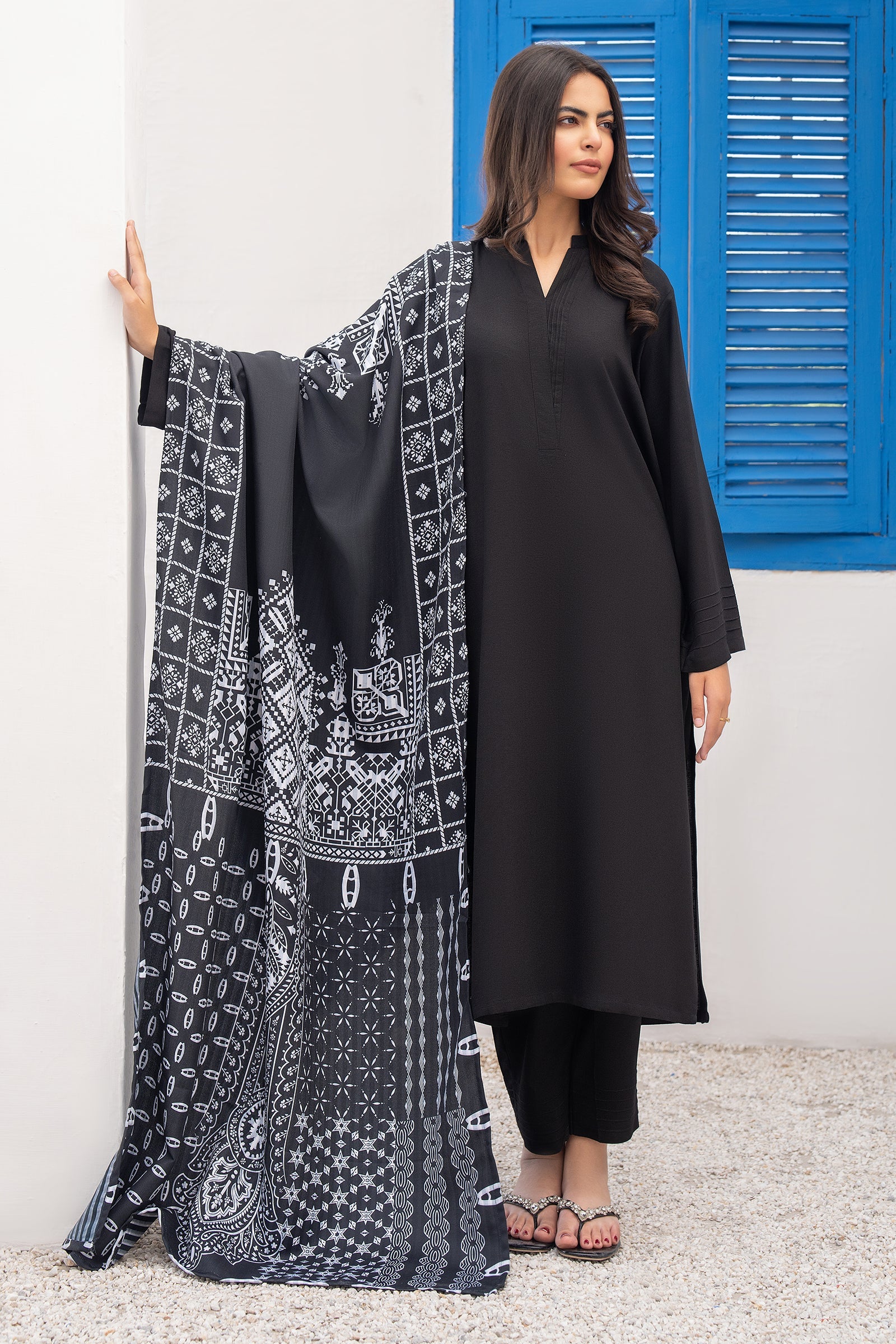 Shawl – Shay